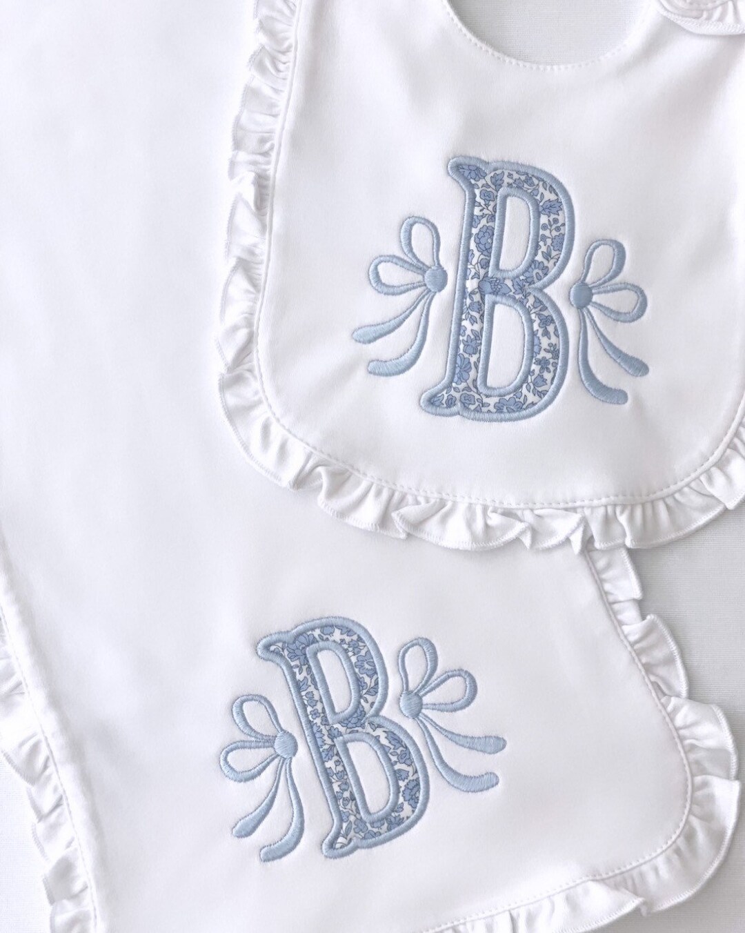 Monogramed Bib and Burp Cloth, Baby Girl Appliquéd Bib and Burp Cloth ...
