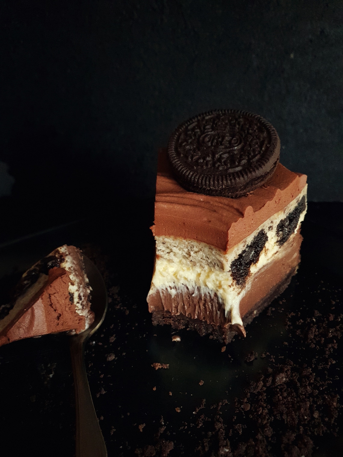 Layered Oreo Chocolate and Vanilla Cheesecake Printable Recipe Family ...