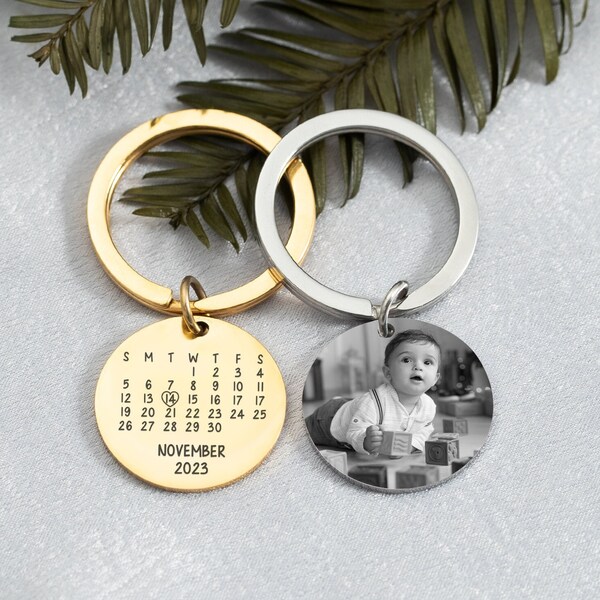 Calendar Keychain - Etsy