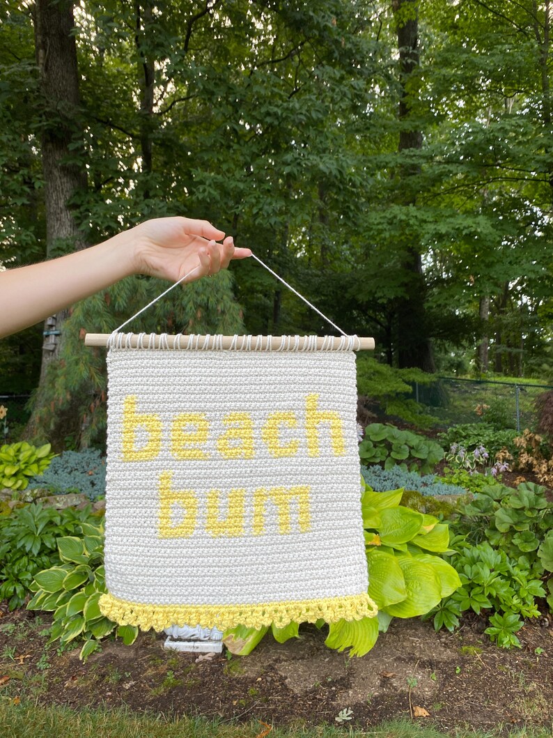PDF | Beach Bum Crochet Wall Hanging Pattern | Crochet Home Decor ...