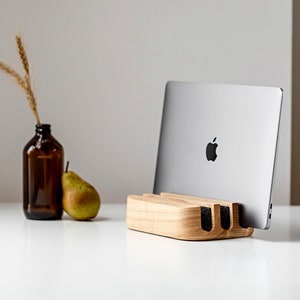 Vertical Laptop Stand for Desk Holds Multiple Laptops Felt Inner ...