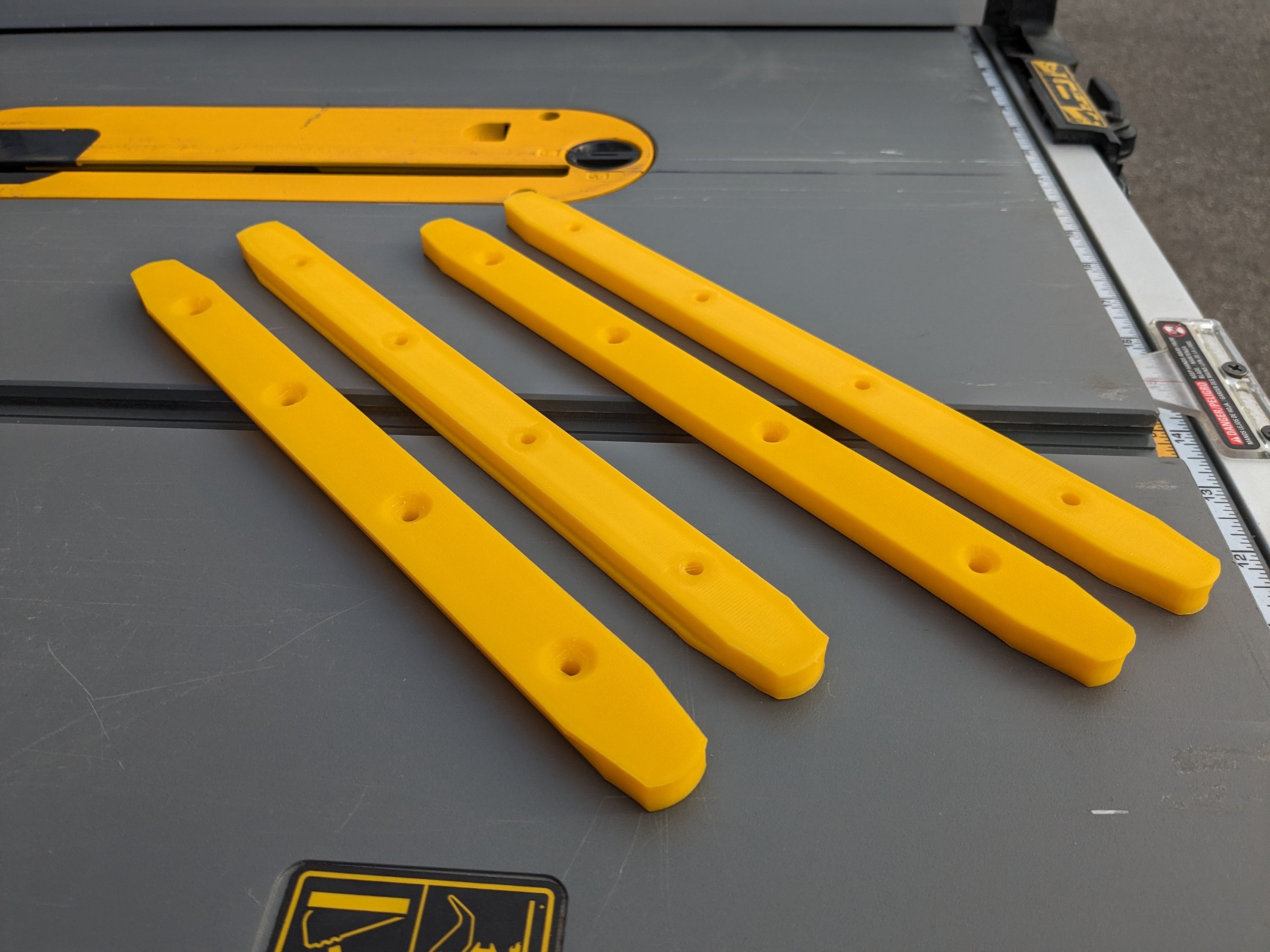 Dewalt Table Saw Miter Bars – (2) Standard and (2) T-slot – 10.5 ...