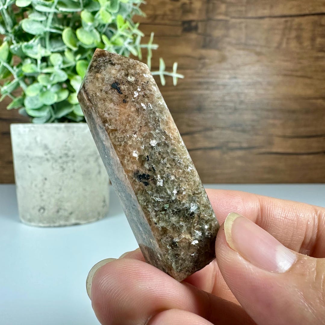 Shiny Mica Pocket Crystal Tower 28g/2.18in - Etsy