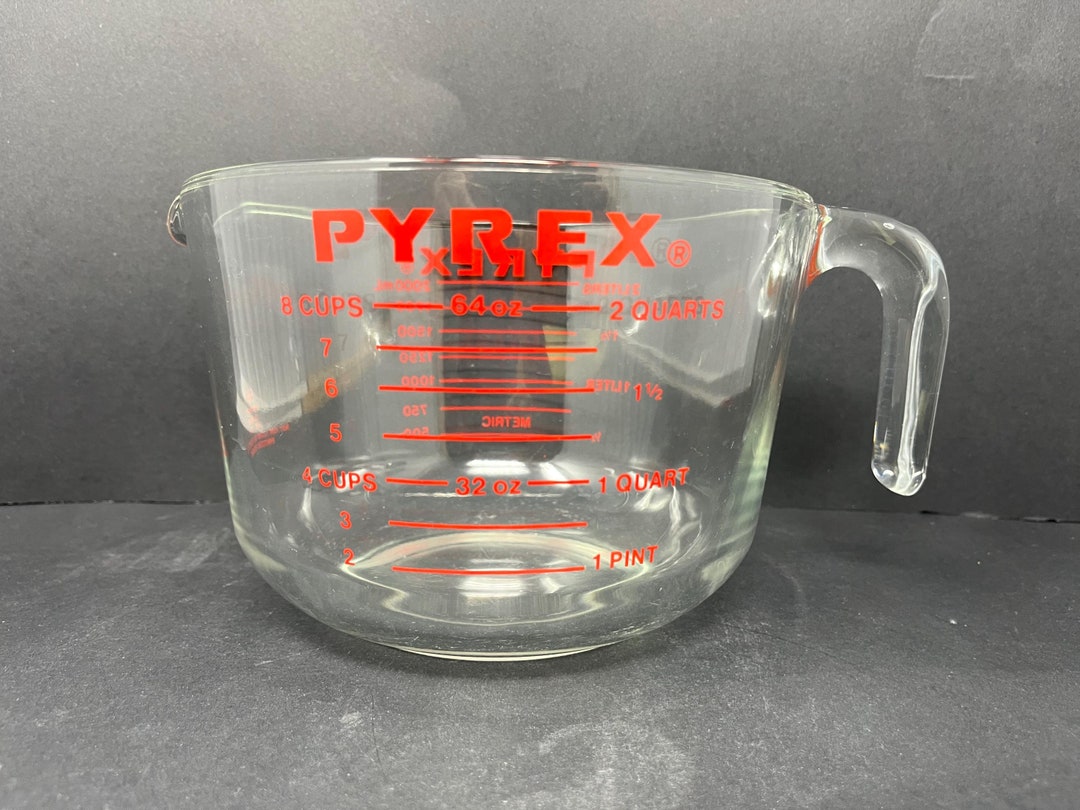 Vintage 1970s Pyrex 8 Cup 2 Quarts Measuring Cup / Vintage 8 Cup ...