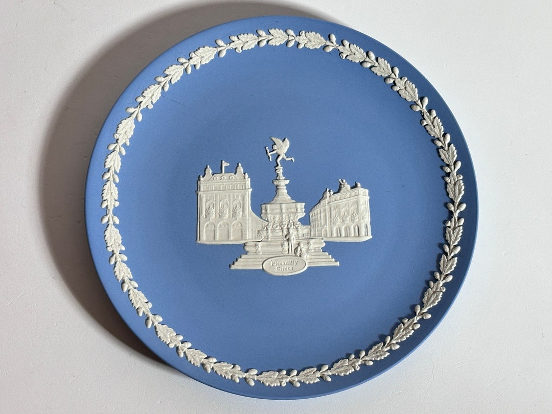 WEDGWOOD Jasperware Pale Blue Plate , Piccadilly Circus - Etsy