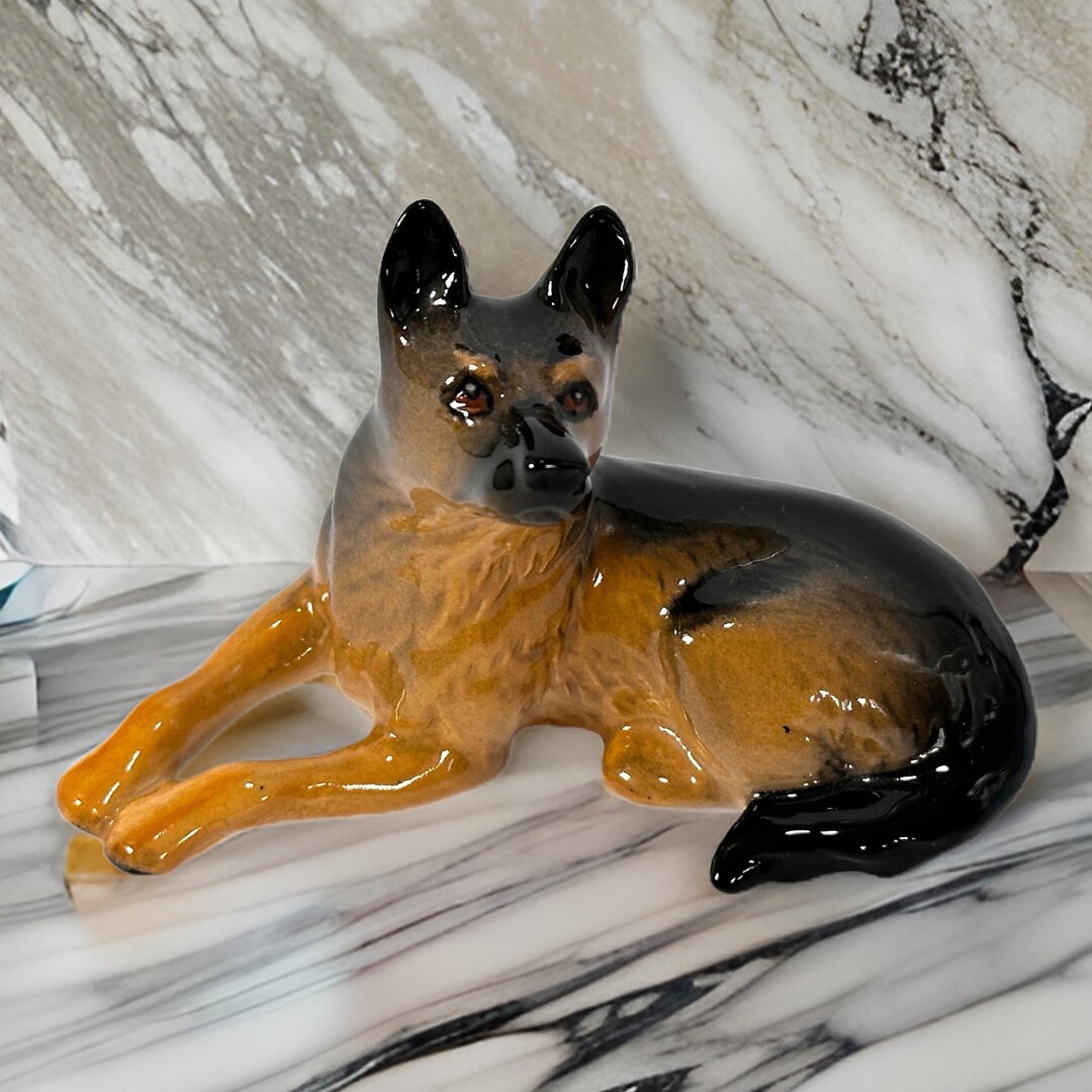 Vintage BESWICK German Shepherd Dog Figurine - Etsy