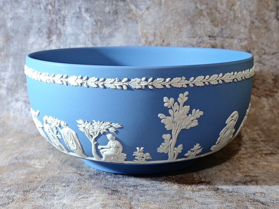 Large WEDGWOOD Jasperware Pale Blue Fruit Bowl '64 - Etsy Norway