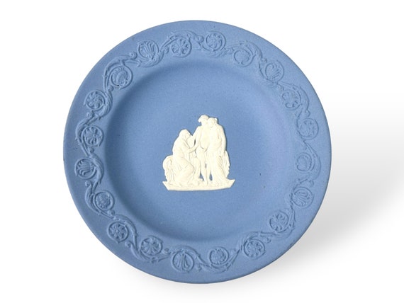 WEDGWOOD Jasperware Pale Blue Ring Dish - Gem