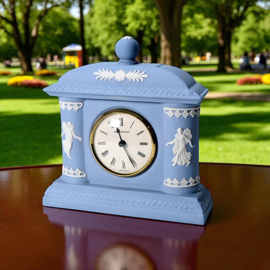 WEDGWOOD JASPERWARE Hand Crafted Pale Blue Mantle Desk Clock - Etsy