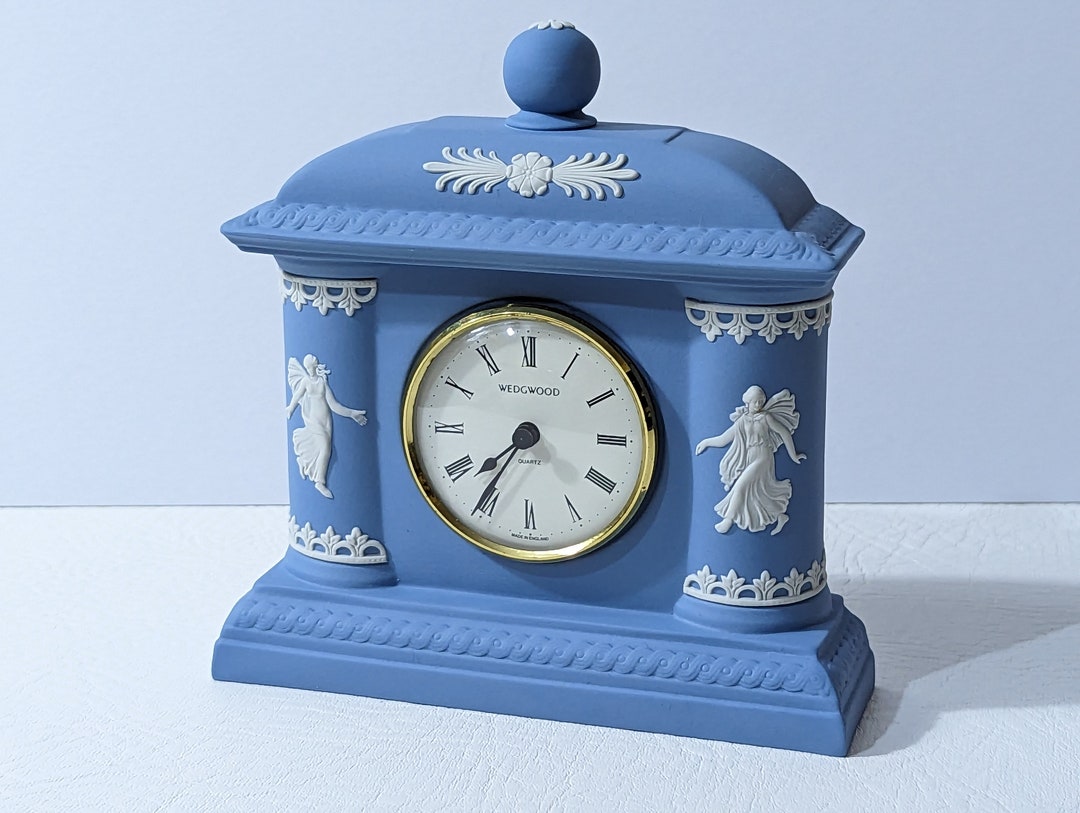 WEDGWOOD JASPERWARE PALE Blue Mantle Desk Clock - Etsy