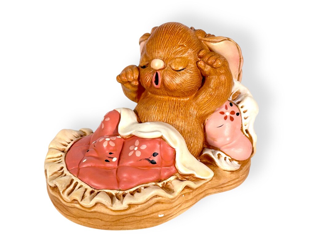 VTG Hand Painted Stonecraft PENDELFIN Rabbit Figurine ' Snuggles Awake ...
