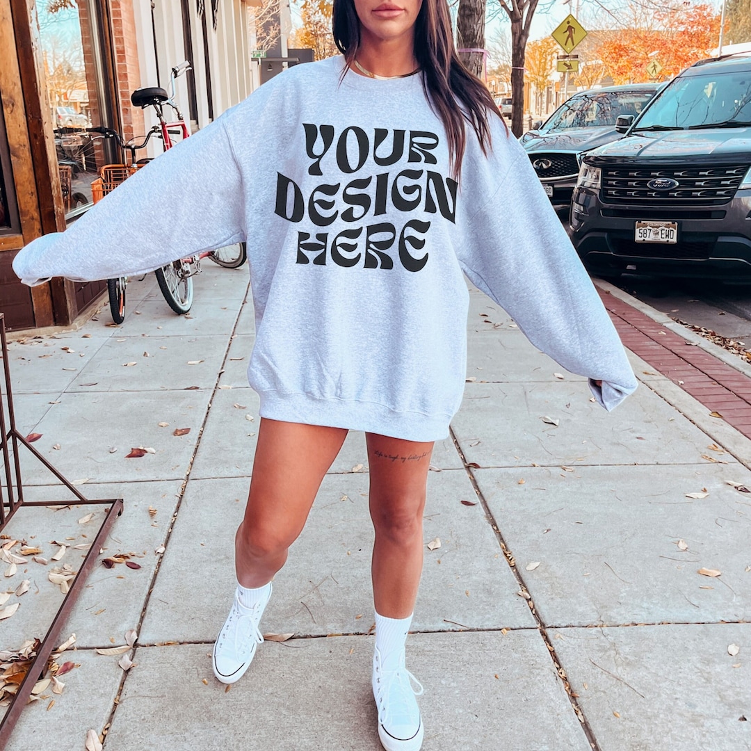 Gildan 18000 Ash Grey Mockup Oversized Grey Sweatshirt Mockup Model ...