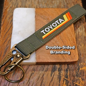 Vintage Heritage Stripes Toyota Keychain Lanyard, Metal Clip Key Ring ...