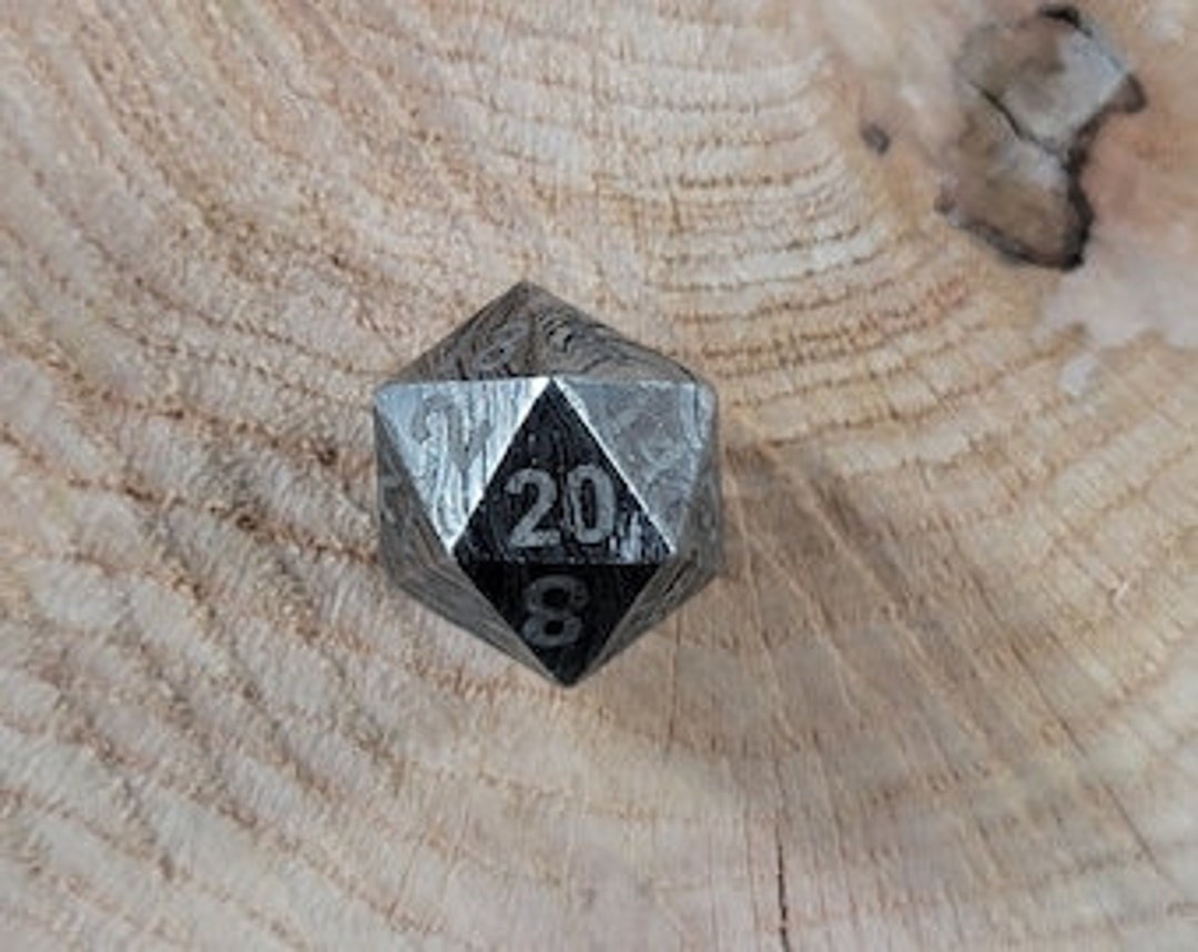 D20 Die 18 Mm - Damascus Steel Mint/new / Hand Forged Steel / Damascus ...