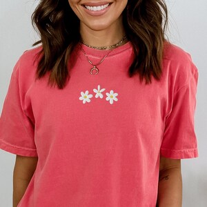 Comfort Colors Daisy Shirt, Embroidered Comfort Colors Shirt ...