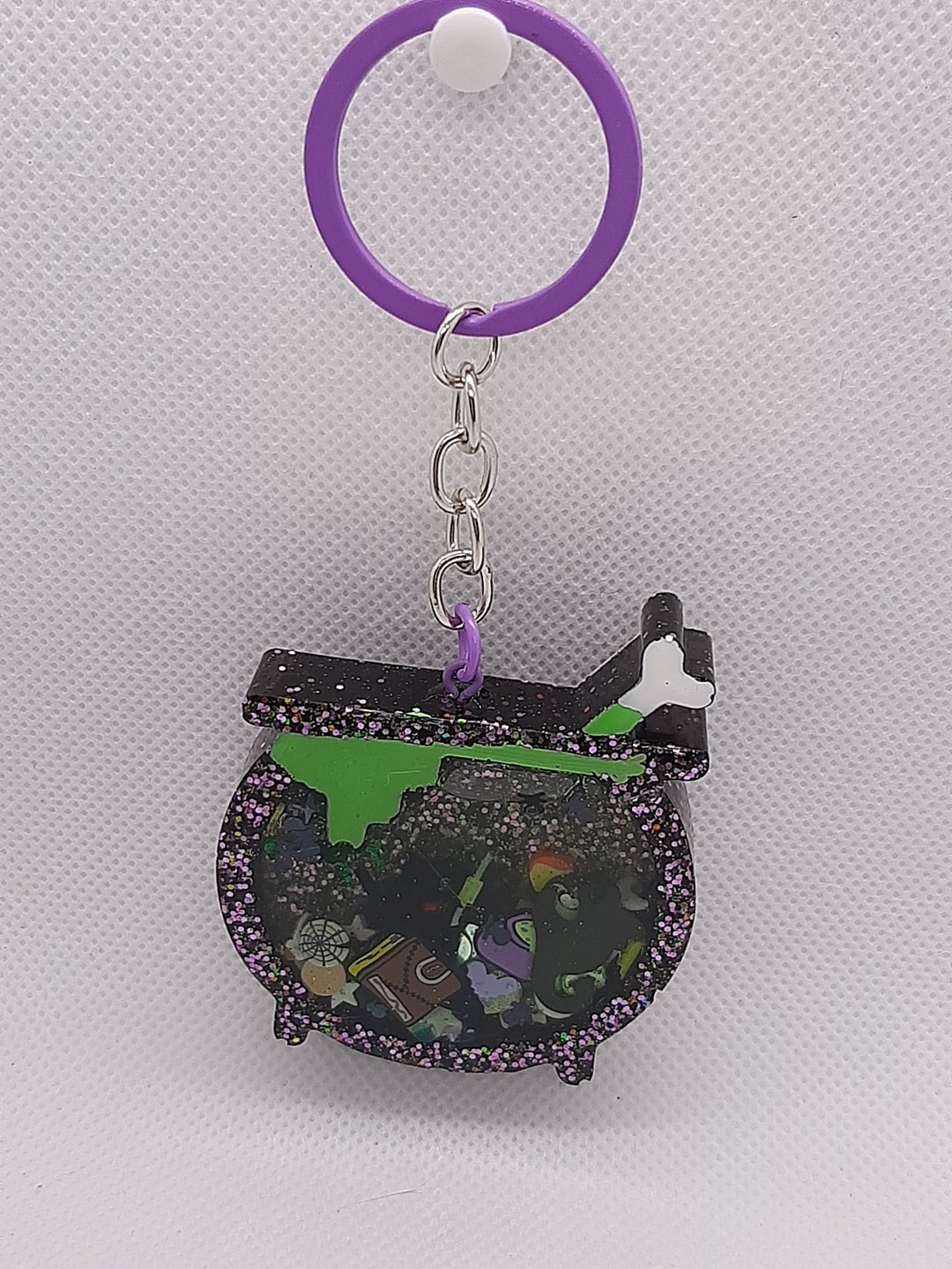Glitter or Black Cauldron Shaker Keychain - Etsy