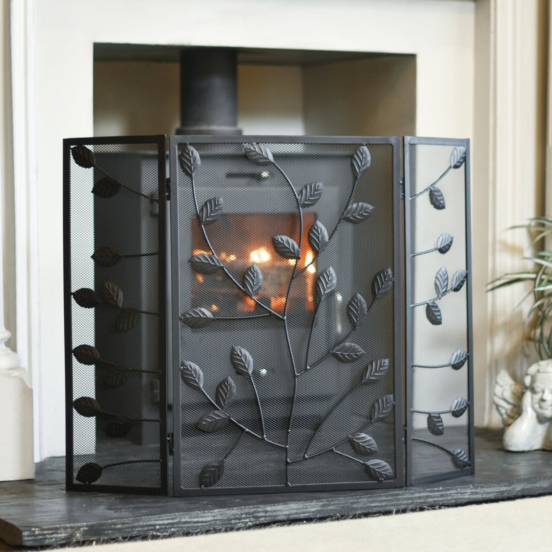 Black Leaf Three Fold Fire Guard/tree, Leaf Design, Decorative ...