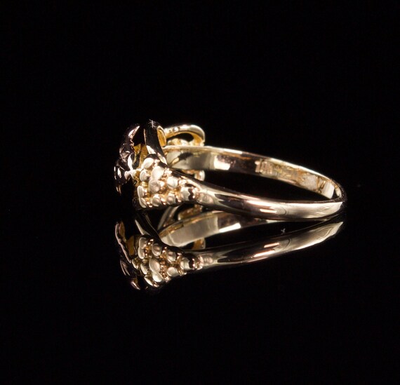 Size 5 Solid 10k Gold Grape Vine Ring - Gem