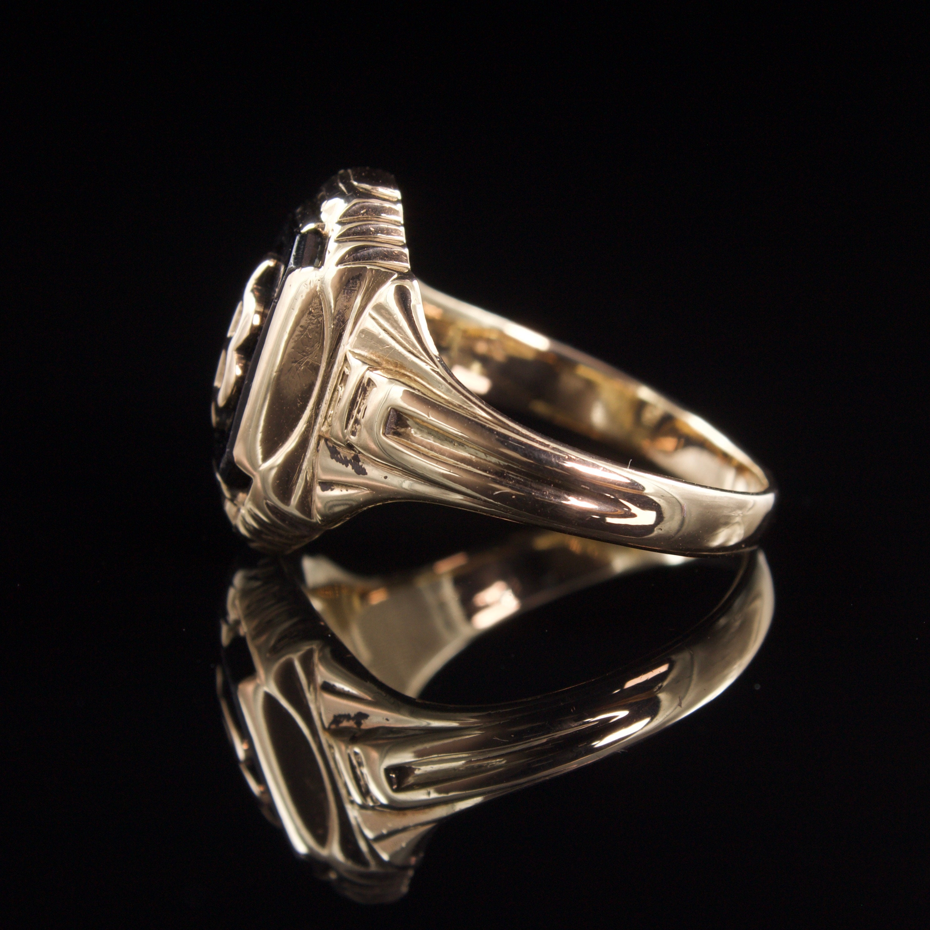 Size 8.25 Solid 10k Gold Letter B Signet Ring - Etsy