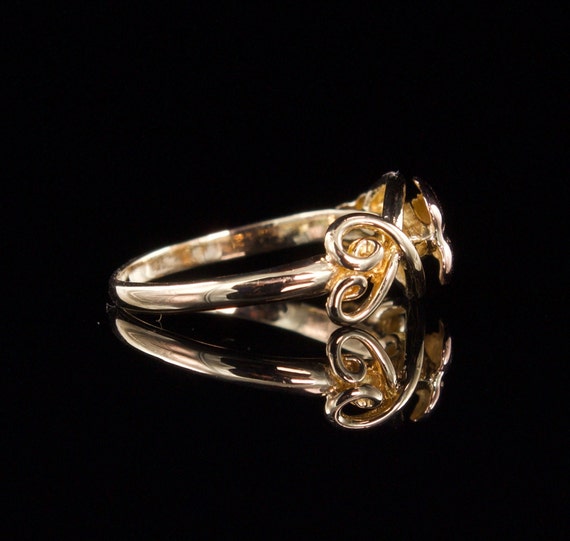 Size 5 Solid 10k Gold Grape Vine Ring - Gem