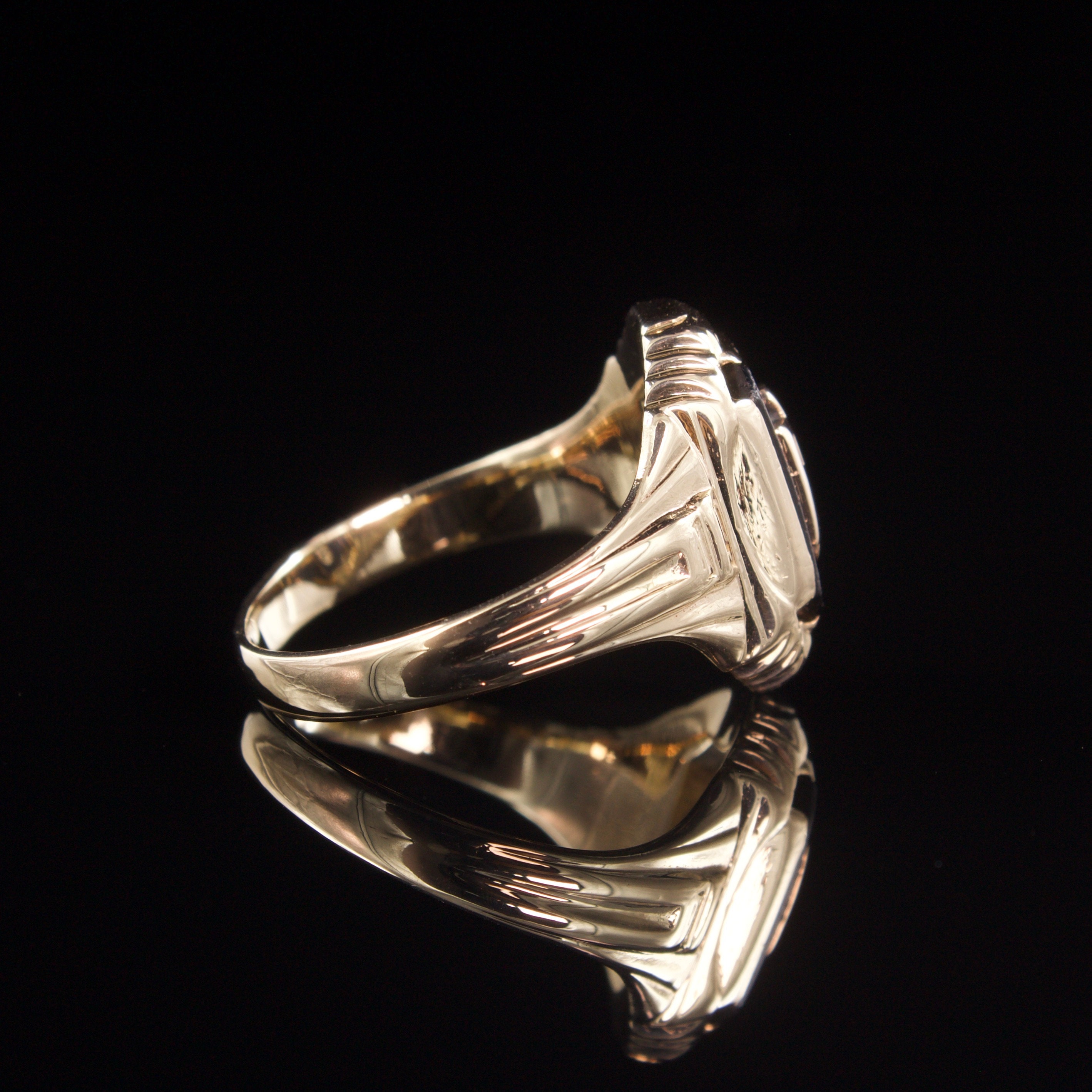 Size 8.25 Solid 10k Gold Letter B Signet Ring - Etsy