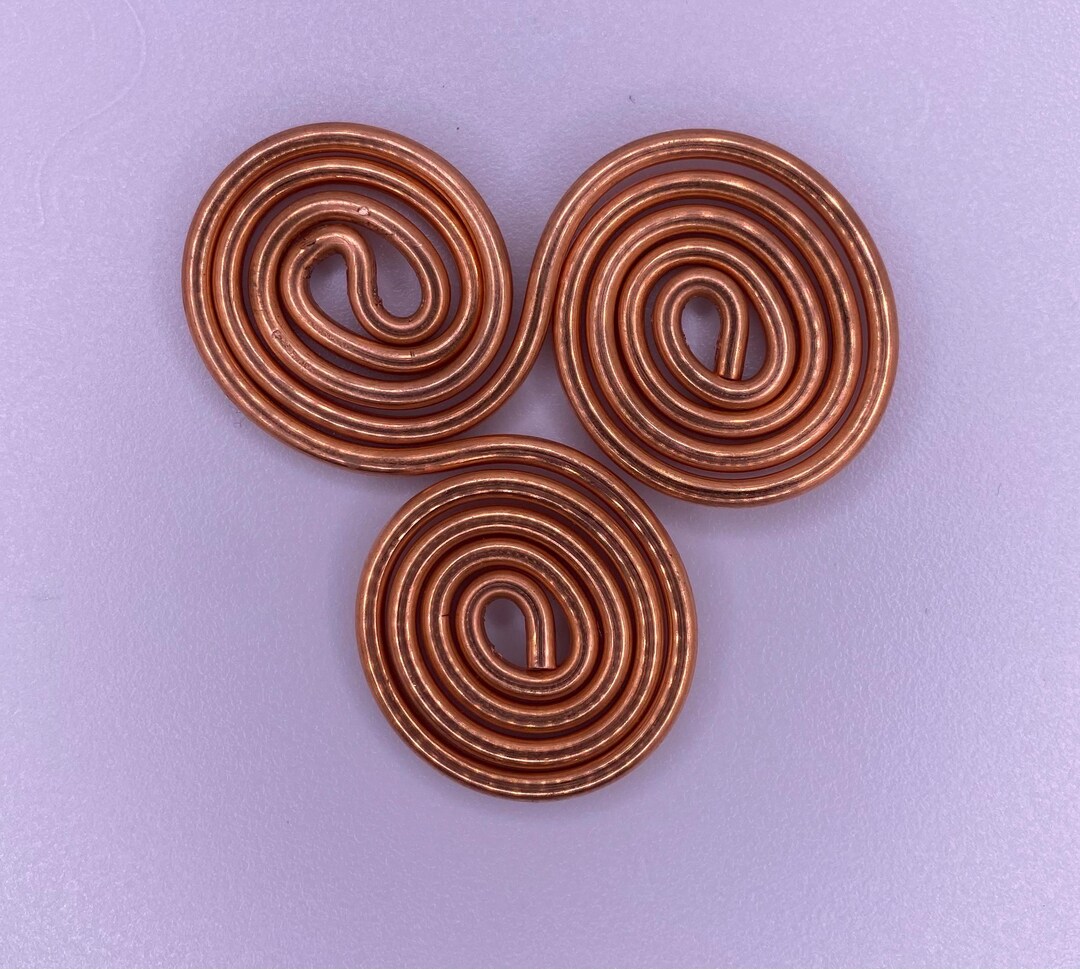 Triskelion/heddeka - Etsy