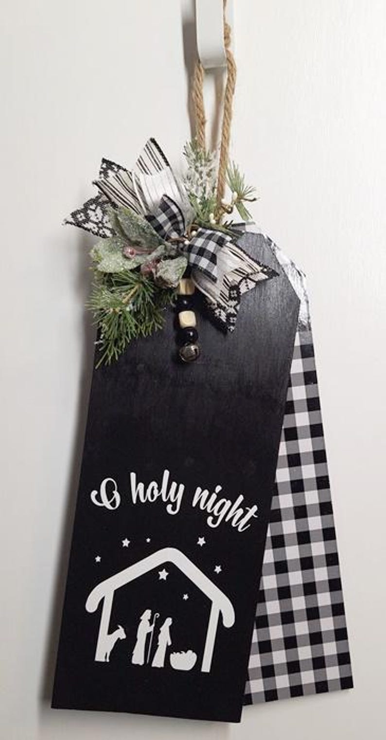 Christmas Door Tag Wreath, O Holy Night Buffalo Plaid and Black Wood ...