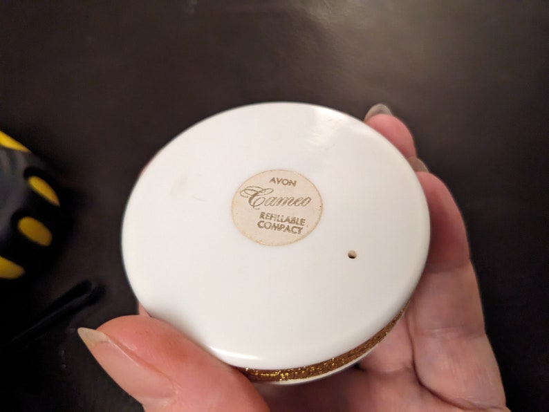 Vintage Avon Cameo Refillable Powder Compact - Etsy