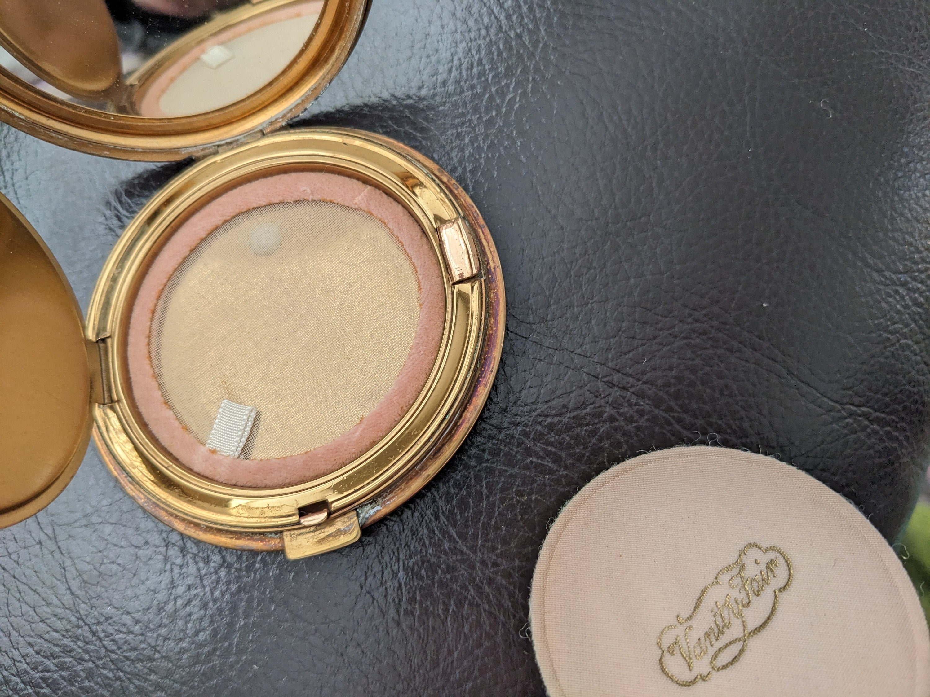 Vintage 1950's Vanity Fair Powder Compact Beauty Glamour - Etsy