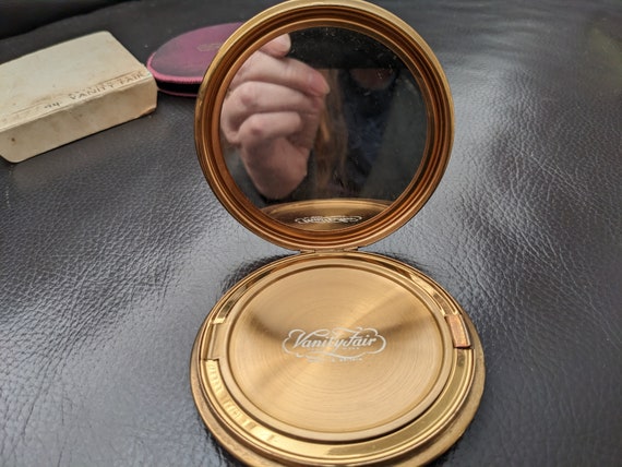 Vintage 1950's Vanity Fair Powder Compact Beauty Glam… - Gem