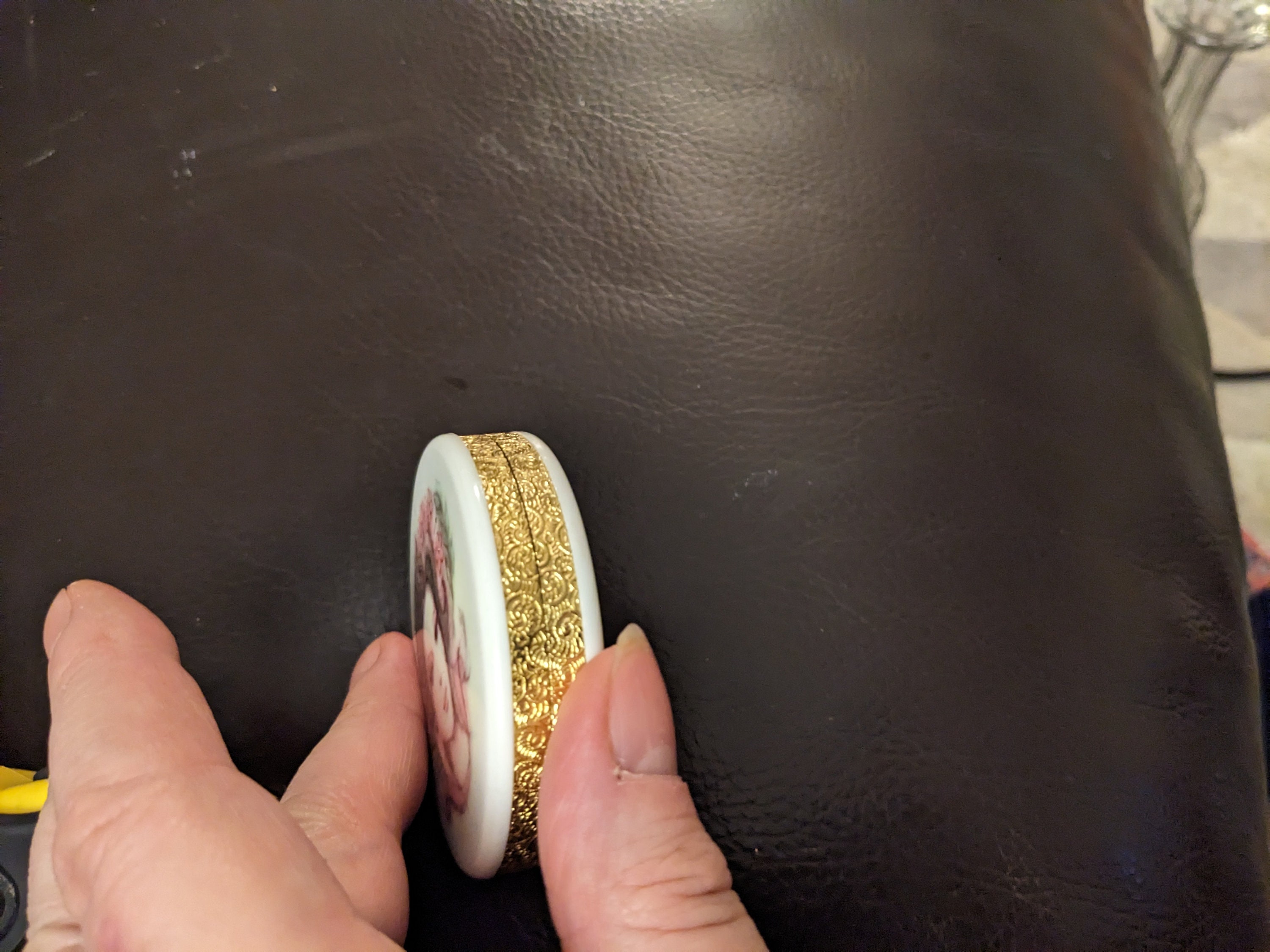 Vintage Avon Cameo Refillable Powder Compact - Etsy