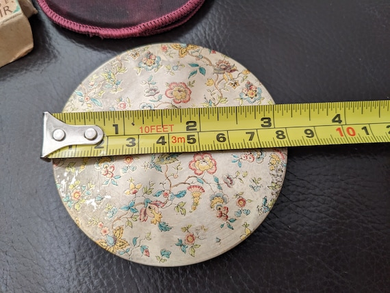 Vintage 1950's Vanity Fair Powder Compact Beauty Glam… - Gem