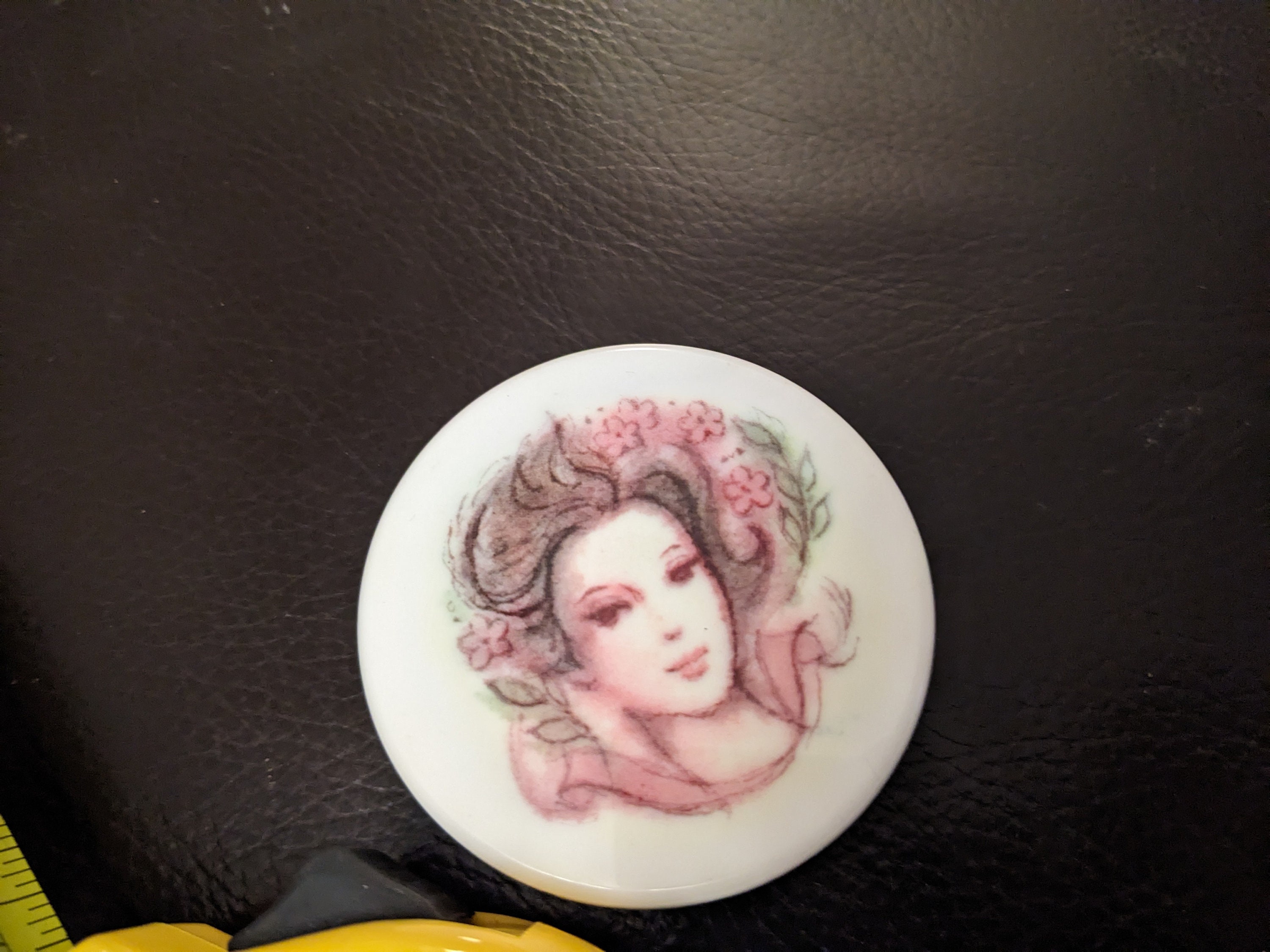 Vintage Avon Cameo Refillable Powder Compact - Etsy