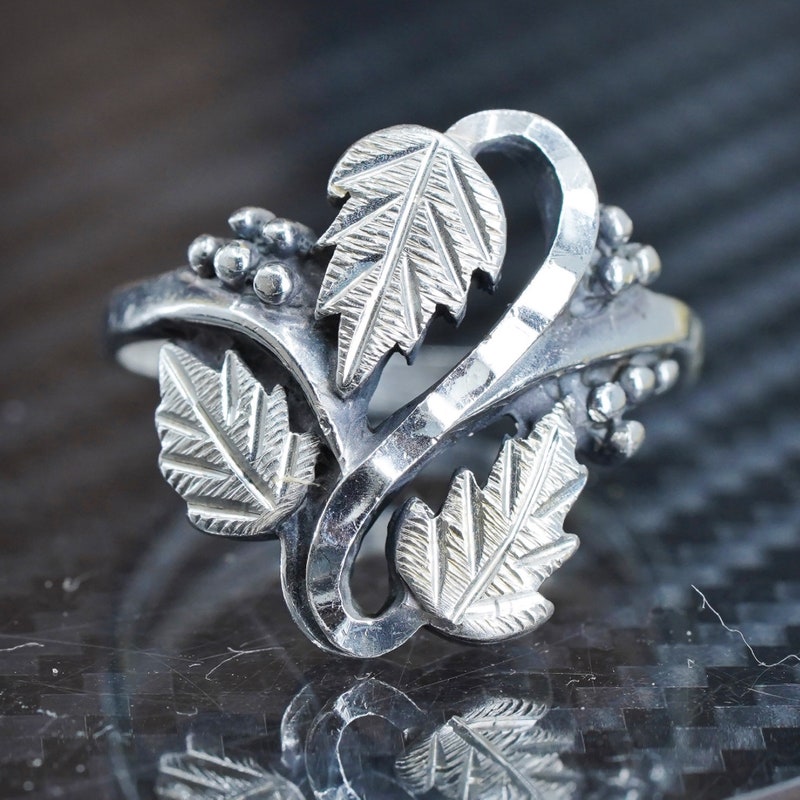 Sterling Silver Leaf Ring - Etsy