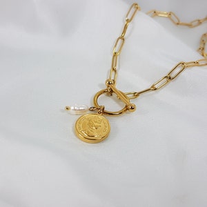 Queen Elizabeth , 18K Gold FILLED Toggle Link Necklace, Paperclip ...