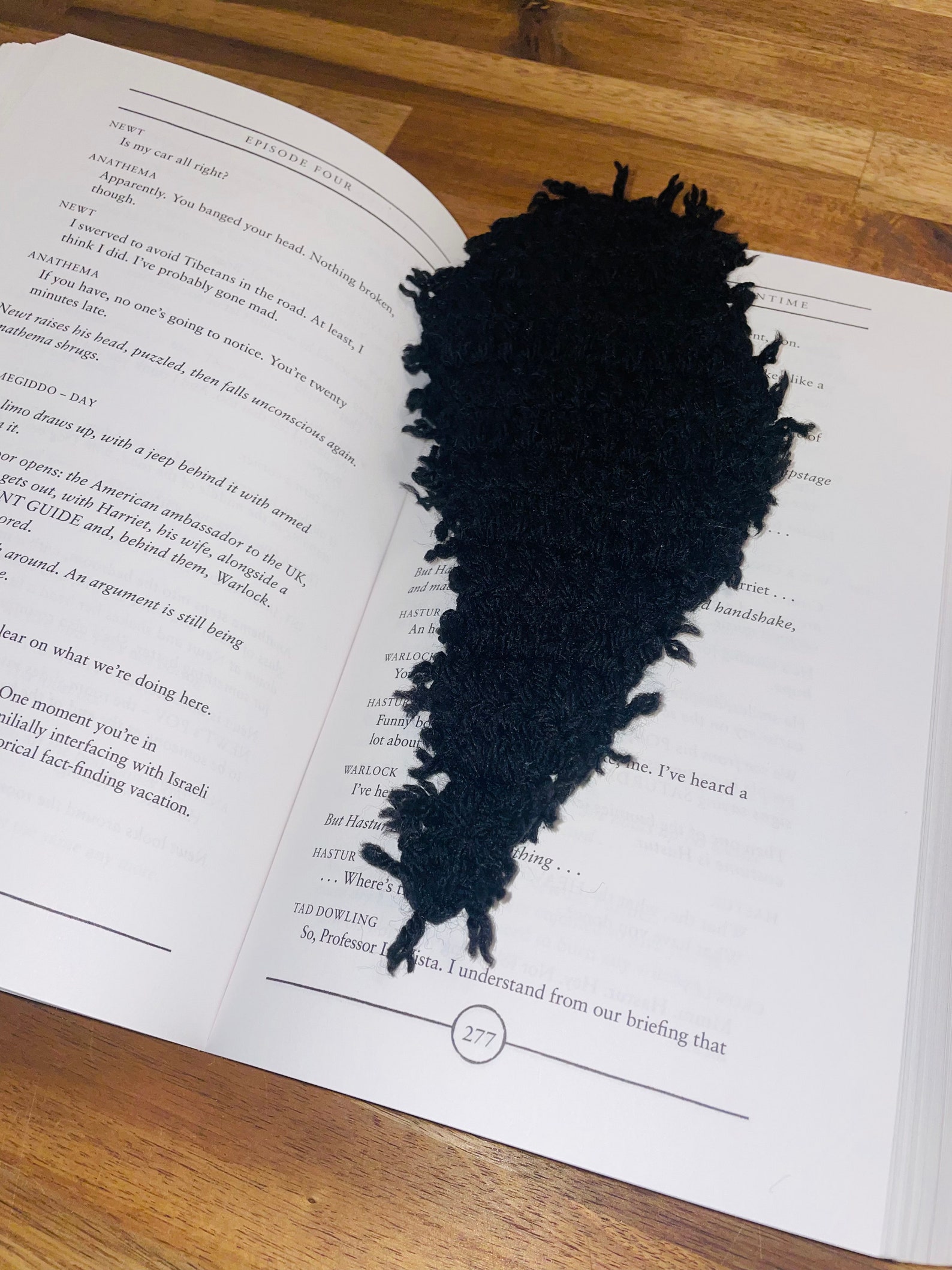 Good Omens Crowley Aziraphale Bookmarks - Etsy