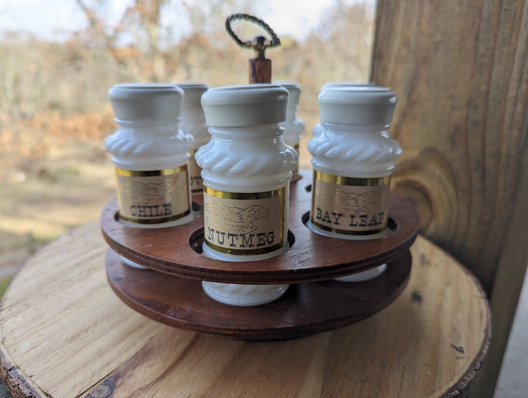Vintage Wooden Rotating Spice Rack With 6 Milk Glass Jars - Etsy