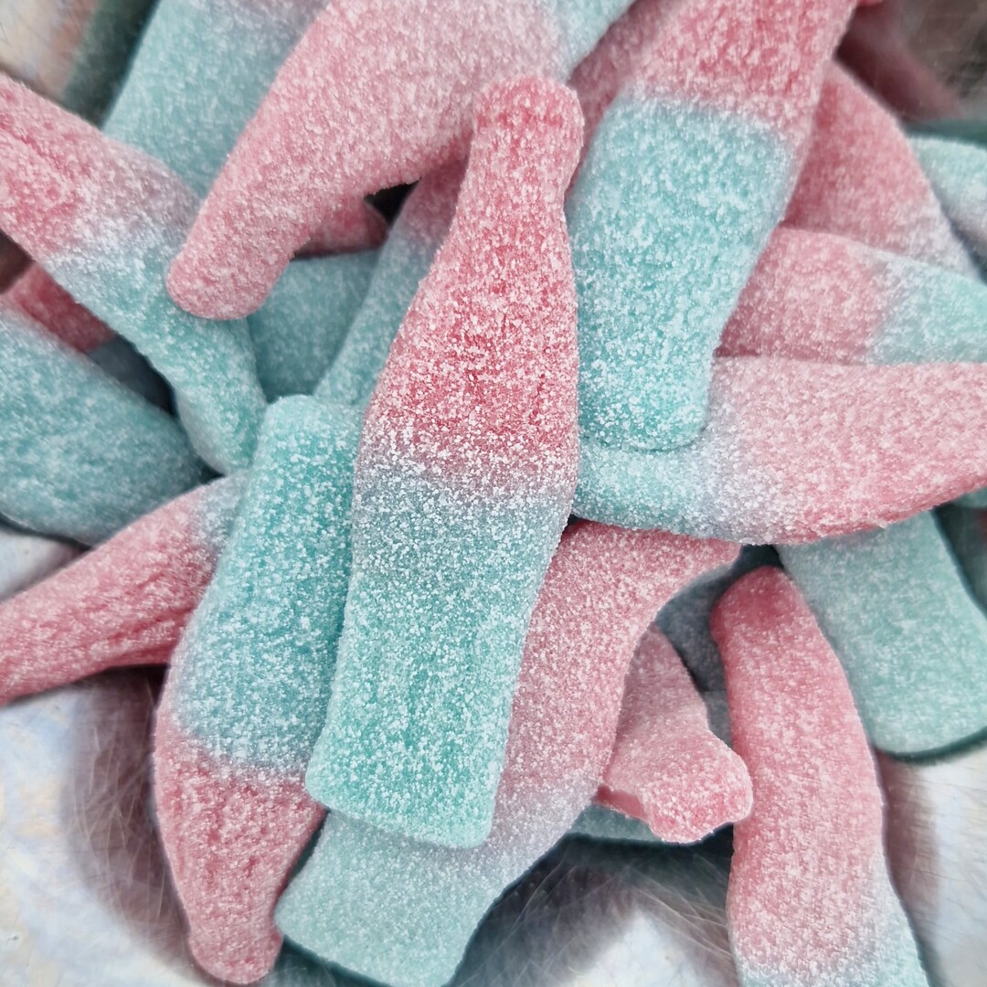 Giant Fizzy Bubblegum Bottles - Bubblegum Sweets- Blue Sweets- Pink ...