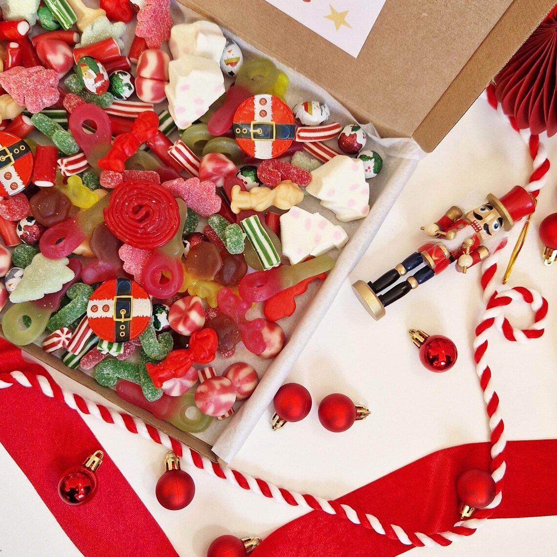 Personalised Christmas Sweet Box - Sweet Hamper - Christmas Treat Box ...