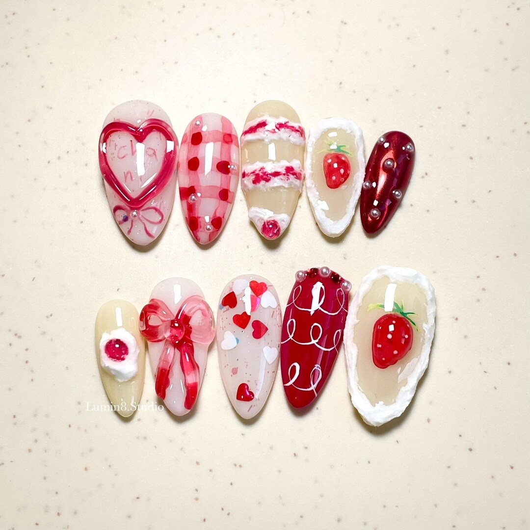 LM033 - Strawberry Shortcake Nails - Japanese Style Nails - Handpainted ...