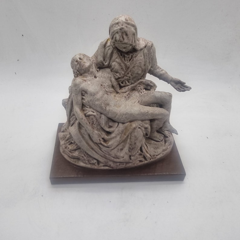 La Pieta' Di Michaelangelo, 3d Printed Figurine, Marble Effect ...
