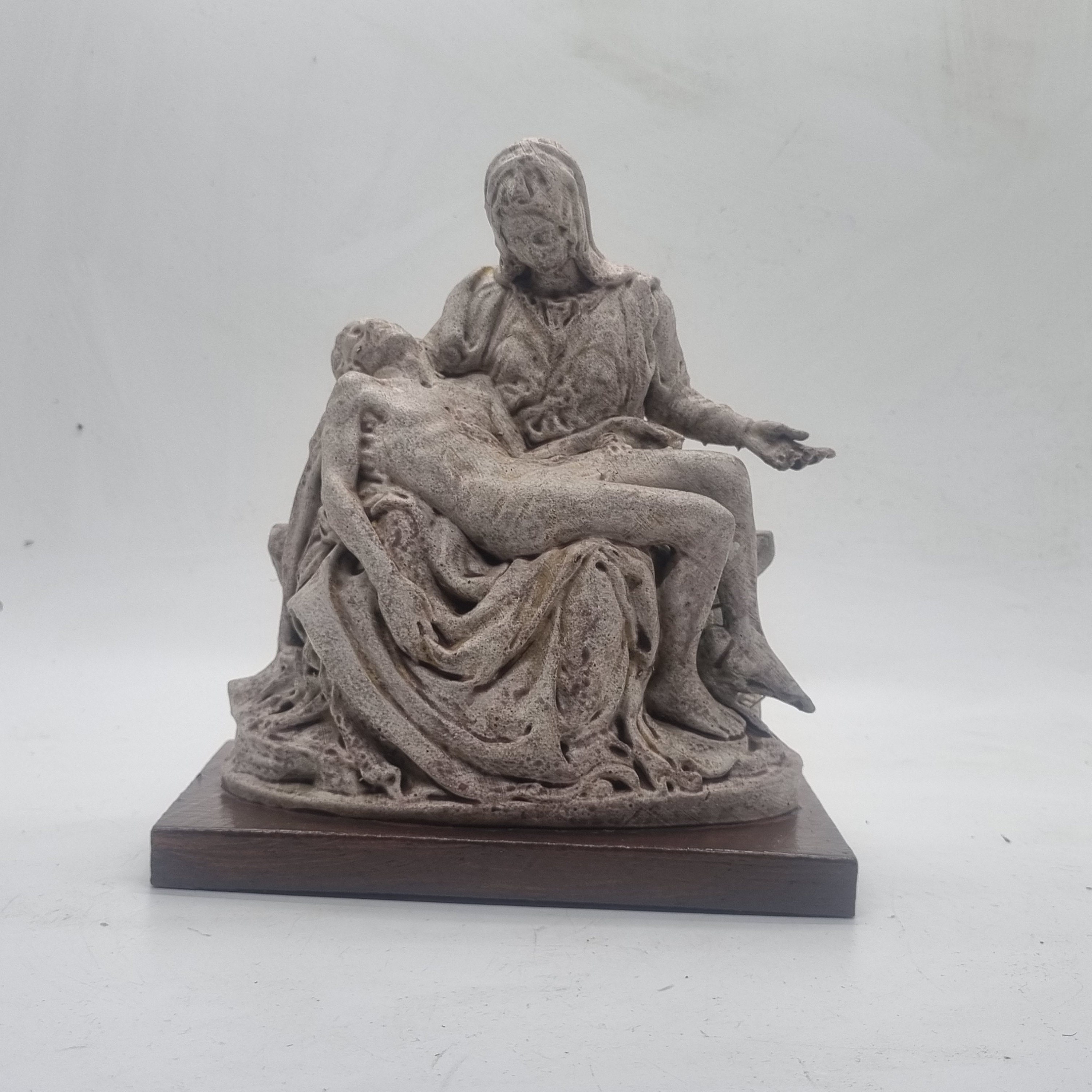 La Pieta' Di Michaelangelo, 3d Printed Figurine, Marble Effect ...