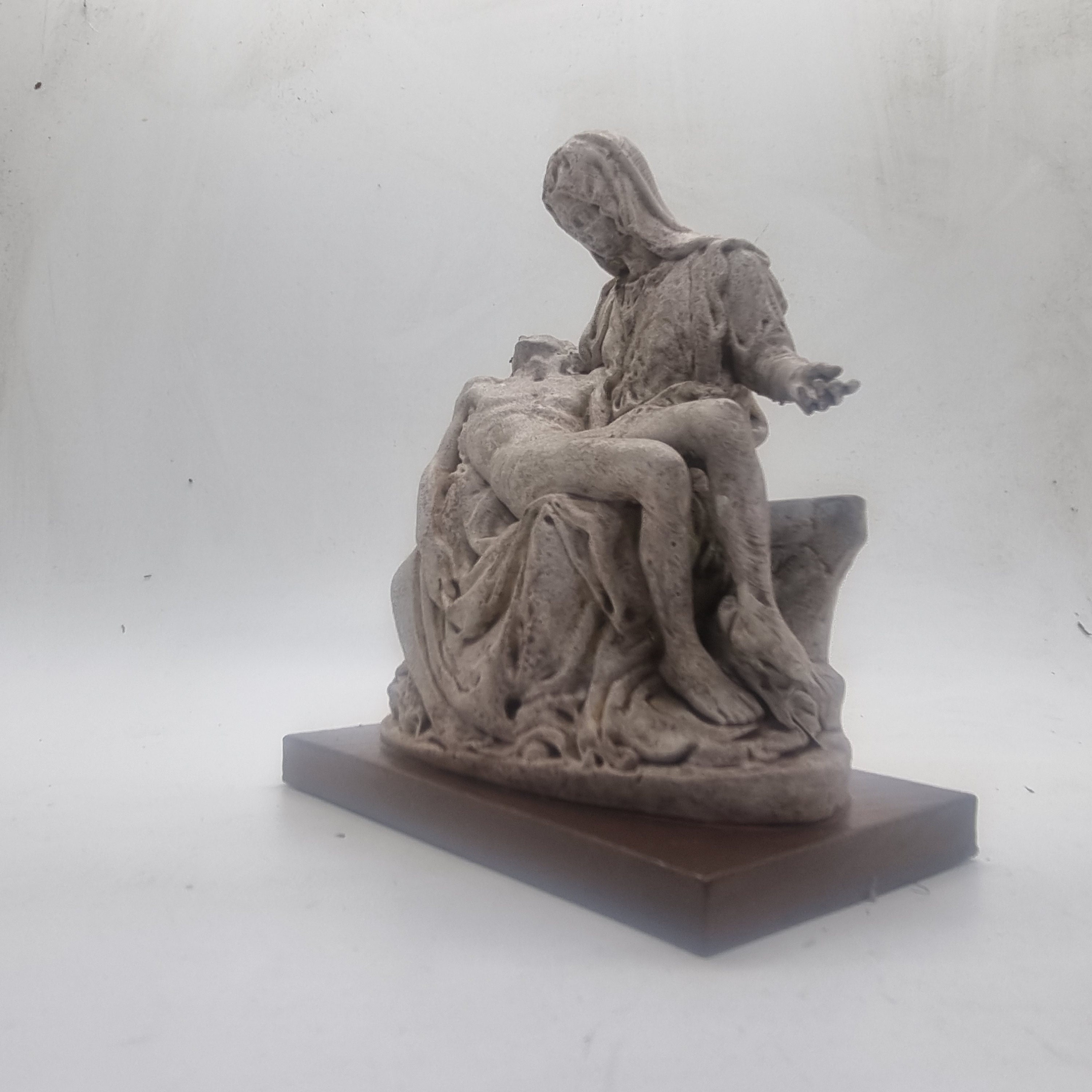 La Pieta' Di Michaelangelo, 3d Printed Figurine, Marble Effect ...