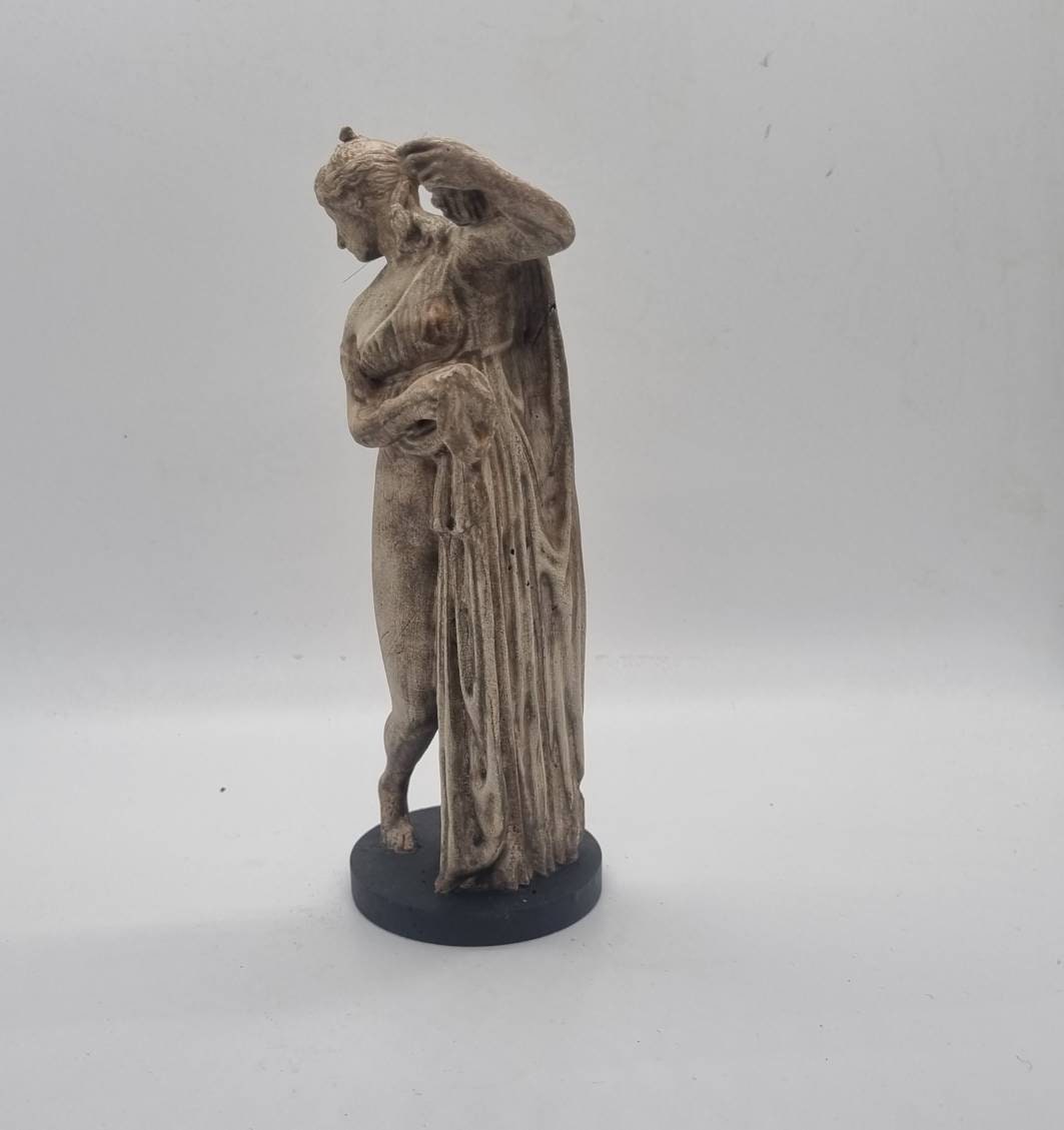 Aphrodite (venus Kallipygos) Statuette, Greek Mythology Sculpture ...