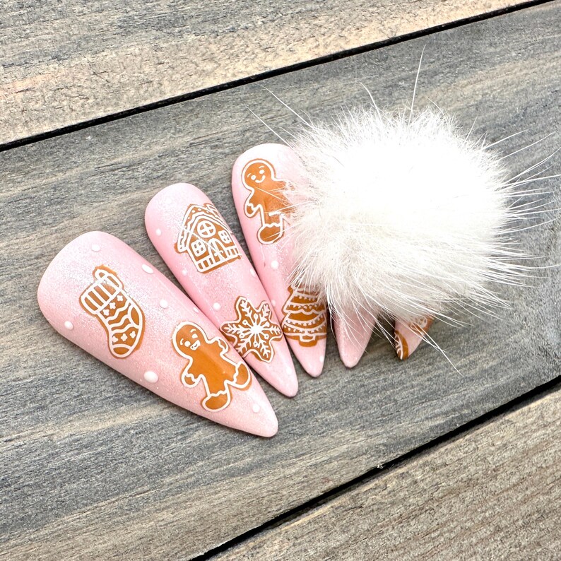 Gingerbread Christmas Nails With White Magnetic Pom Poms | Press on ...