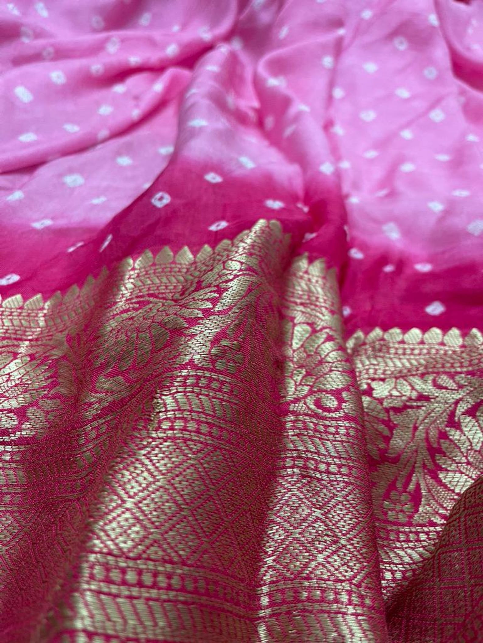 Pink R0se Crepe Bandhini Saree With Kanchi Border Work With Stitched ...