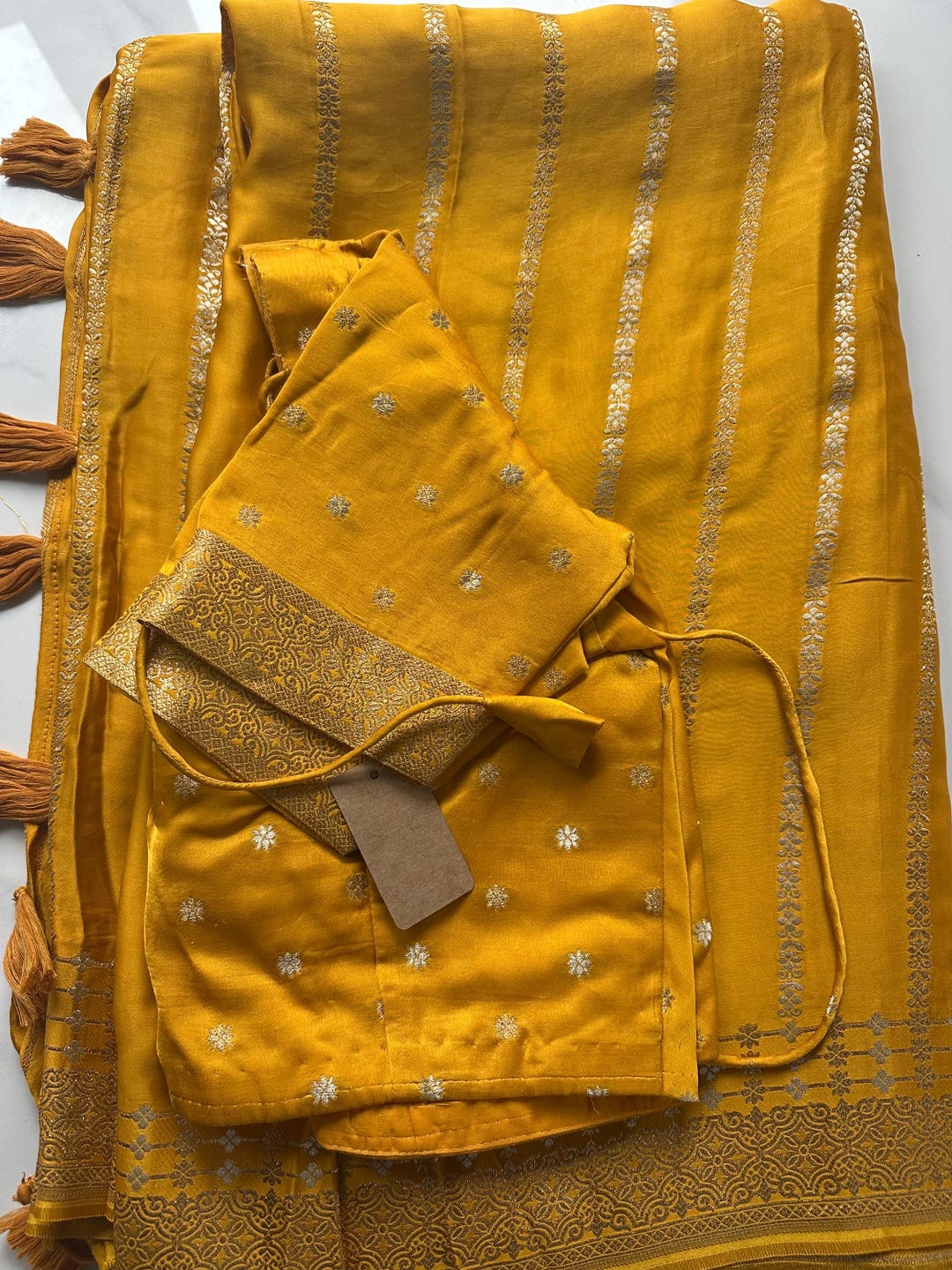 Mustard Yellow Mashroo Silk Saree With Silver and Gold Creeper All Over ...