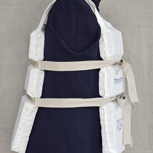 1912 RMS Titanic Fosbery Life Jacket Replica, Original Linen Materials ...