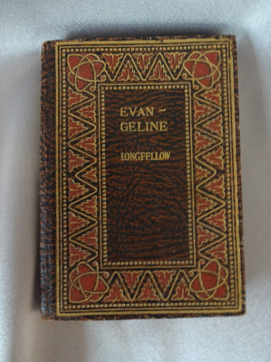 Evangeline, a Tale of Acadie, by Henry W. Longfellow, A Sesame Booklets ...