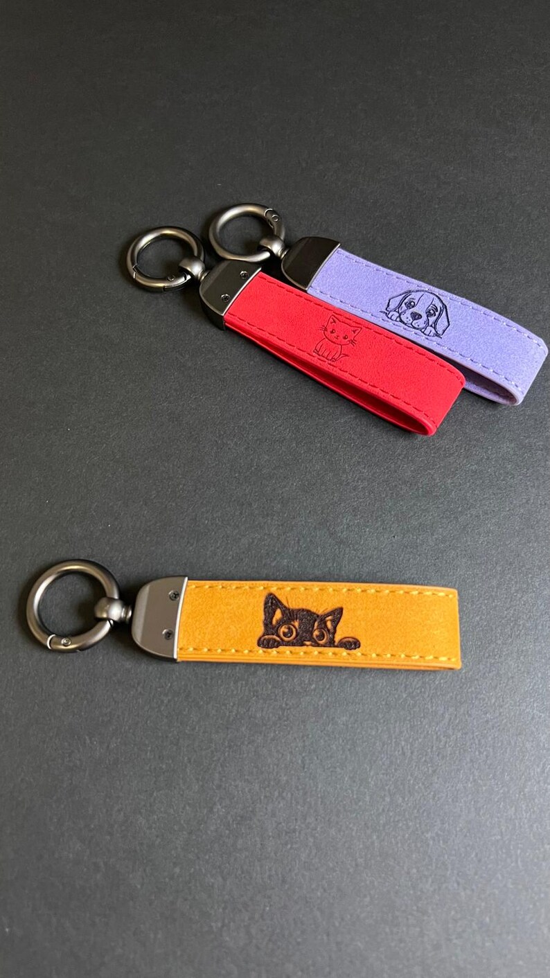 Personalized Cat Keychain – Custom Pet Name Keychain Gift for Cat ...
